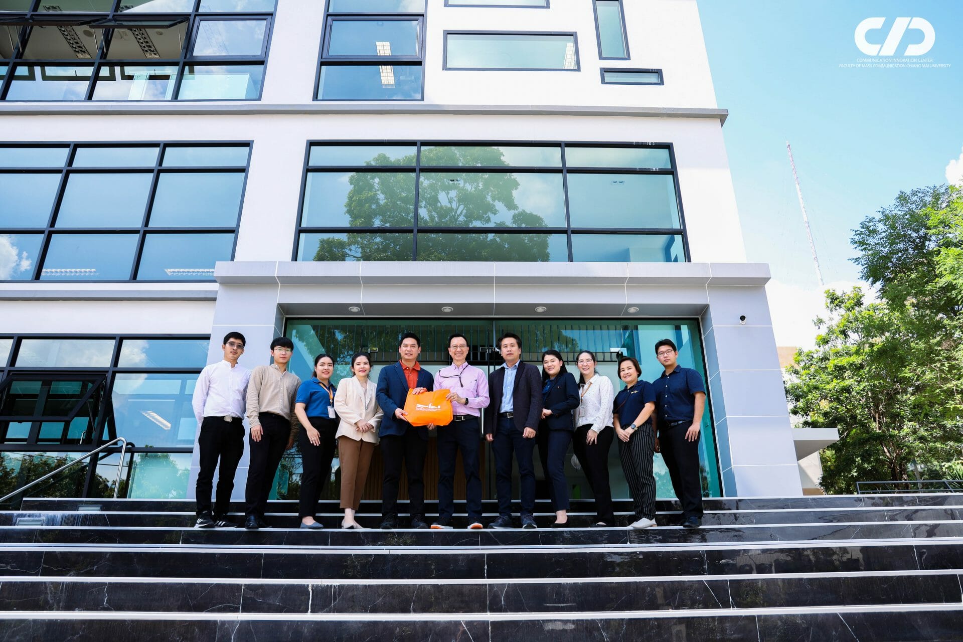 CIC Mass Comm ต้อนรับคณะดูงานจาก FIN CMU เยี่ยมชมอาคารศูนย์นวัตกรรมการ ...